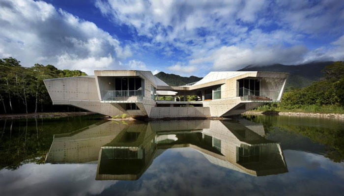Stamp House by Charles Wright Architects | Design Chronicle